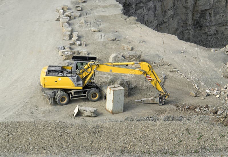 Quarry digger stock image. Image of landscape, equipment - 22293047