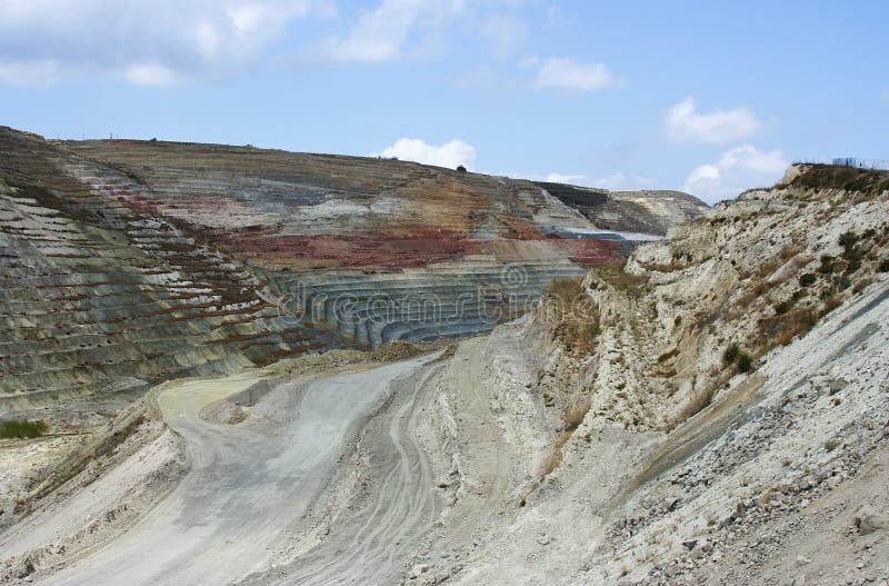 Tatlock Quarry editorial image. Image of white, extracting - 60739780