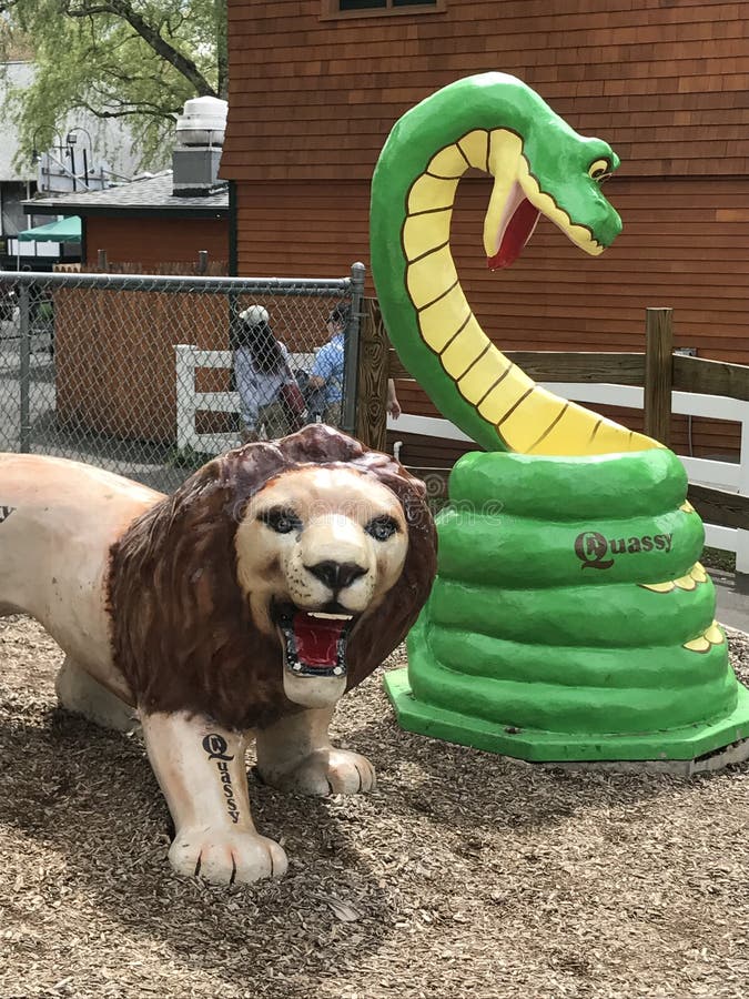 Quassy Amusement Park in Middlebury, Connecticut Editorial Stock Photo ...