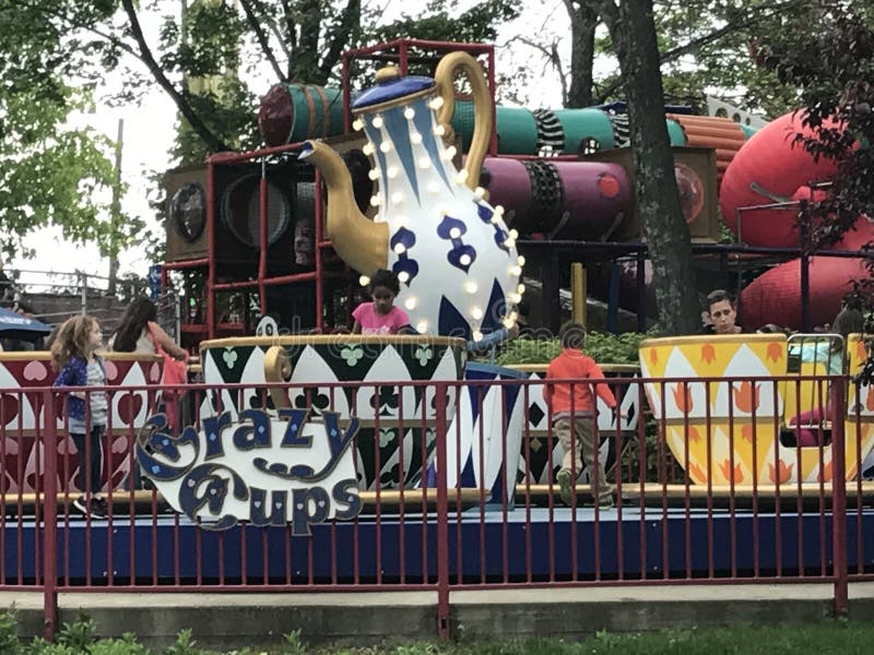 Quassy Amusement Park in Middlebury, Connecticut Editorial Photography ...