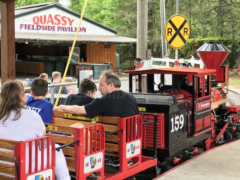 Quassy Amusement Park in Middlebury, Connecticut Editorial Photography ...