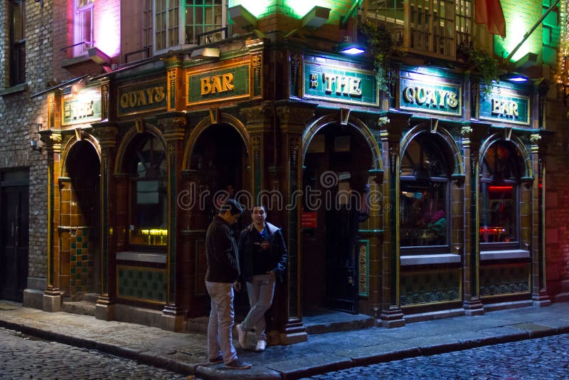 The Temple Bar at Night. Irish Pub. Dublin Editorial Photography ...