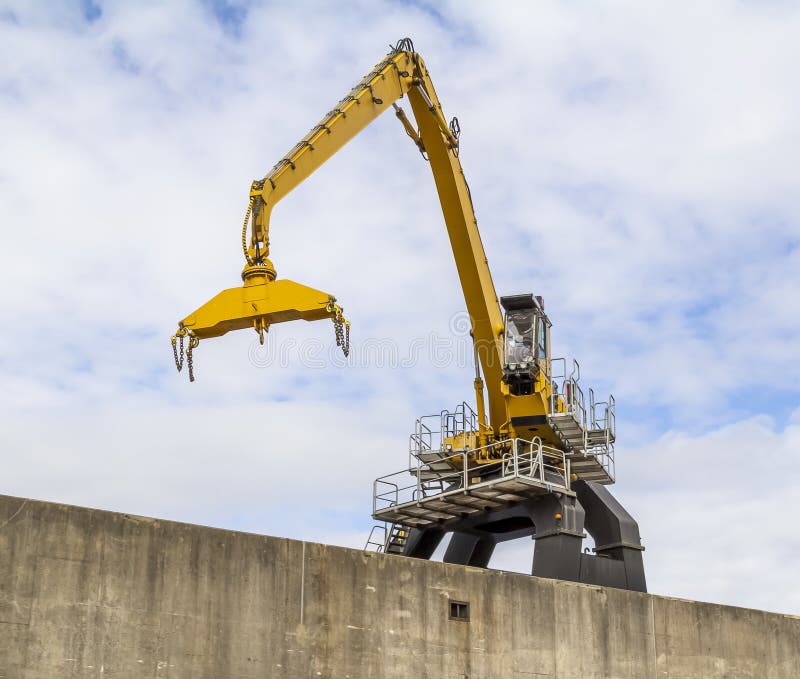 Quay Crane and Container Ship Stock Photo - Image of freight, harbour ...