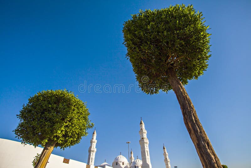Quba / Kuba Mosque, the First Mosque that Built in Medina by the ...