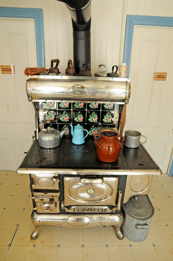 Owen Cooker Stock Photos - Free & Royalty-Free Stock Photos from Dreamstime