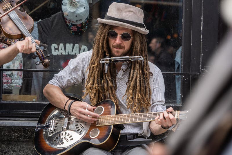 QUEBEC CITY, CANADA - MAY 19, 2018: Street Musicians in Quebec ...