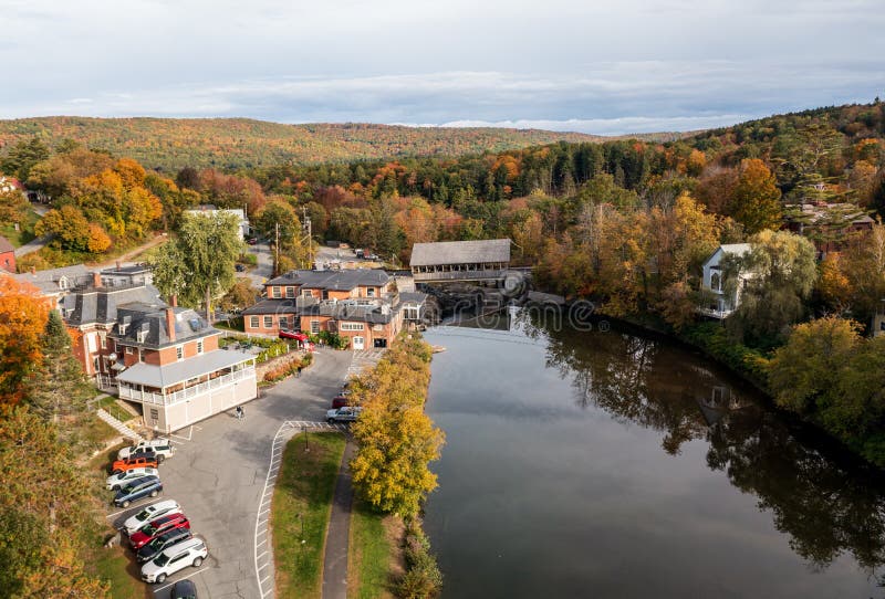 Quechee Covered Bridge in Vermont in the Fall Editorial Stock Photo ...