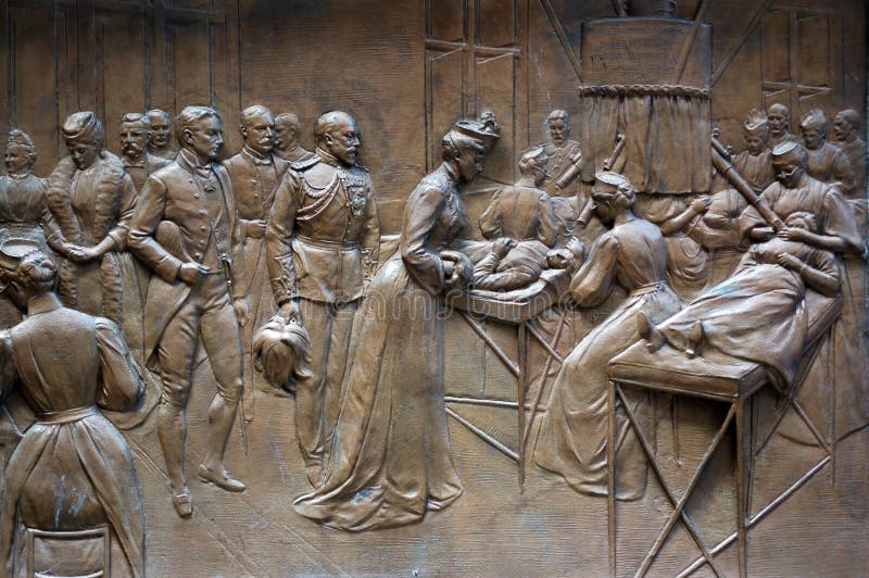 Queen Alexandra statue stock image. Image of necklace - 11132281