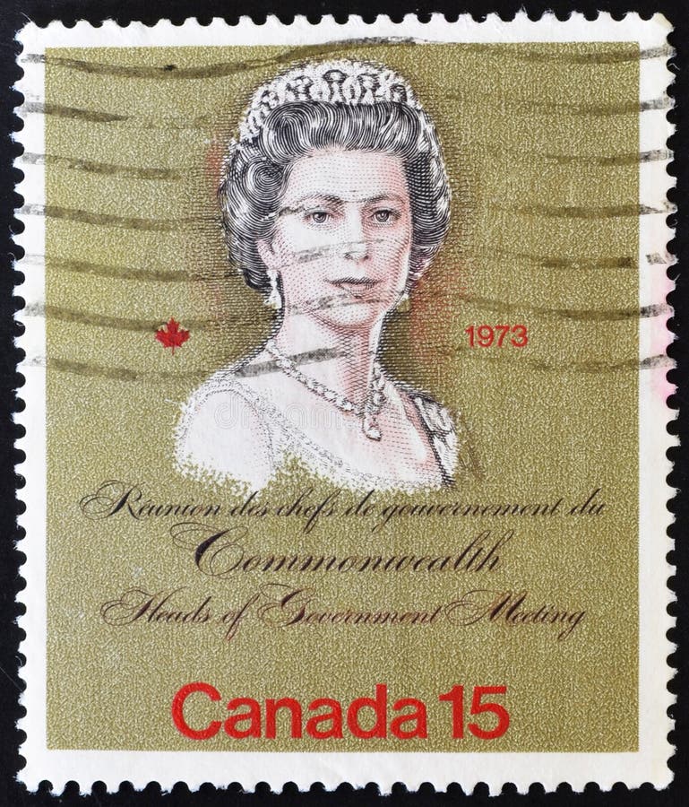 Queen Elizabeth II Portrait on 5 Pound Sterling Banknote Editorial ...