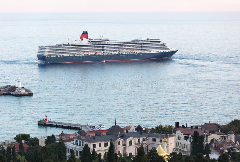 Queen Elizabeth Ocean Liner in Yalta, Ukraine Editorial Photo - Image ...