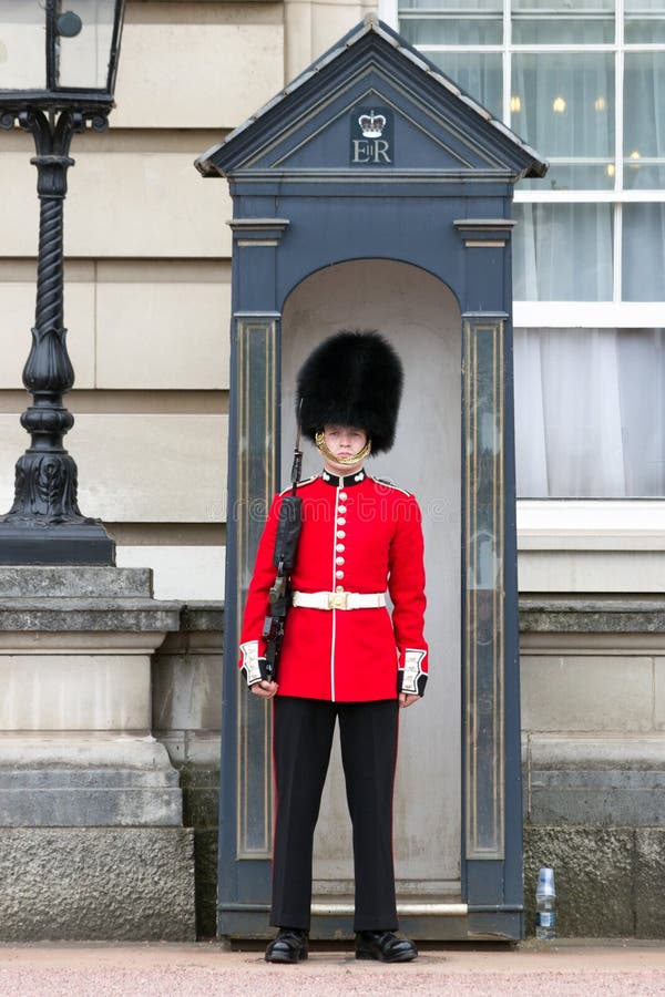 Queen s Guard editorial stock image. Image of parade - 56314499