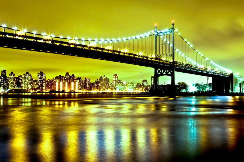Queens Bridge, Flushing River, New York Editorial Photo - Image of ...