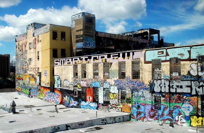 Queens, NY: Factory Covered in Graffiti Editorial Image - Image of ...
