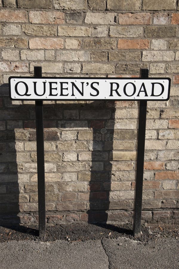 Queens Road Street Sign stock image. Image of england - 40837149