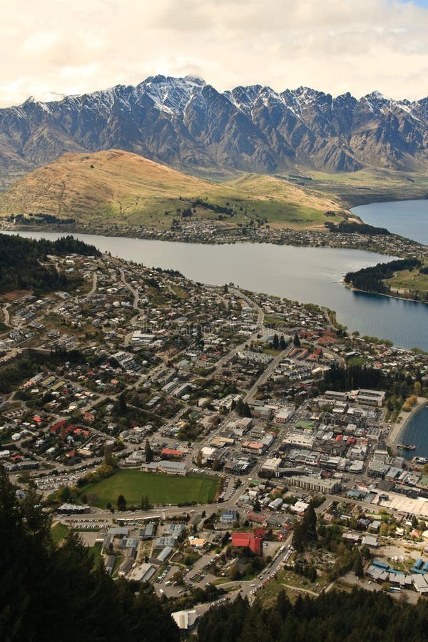 Queenstown portrait stock image. Image of mountain, kiwi - 16411735