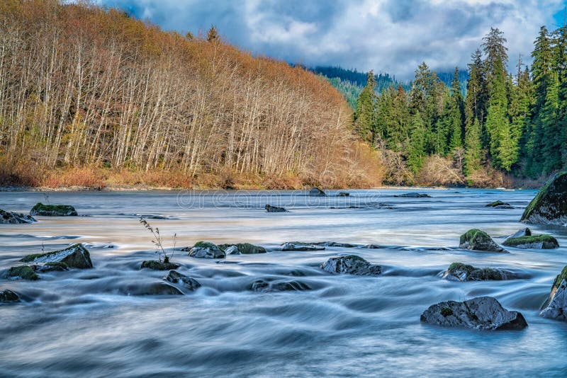 Queets River Late Afternoon Stock Image - Image of water, mountain ...