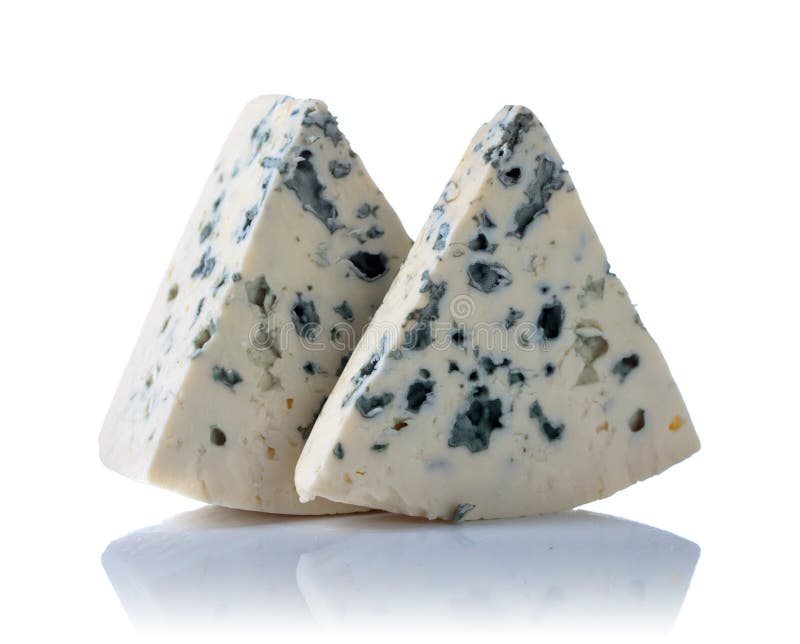 Queijo Azul Isolado No Branco Foto de Stock - Imagem de fungo, ninguém ...