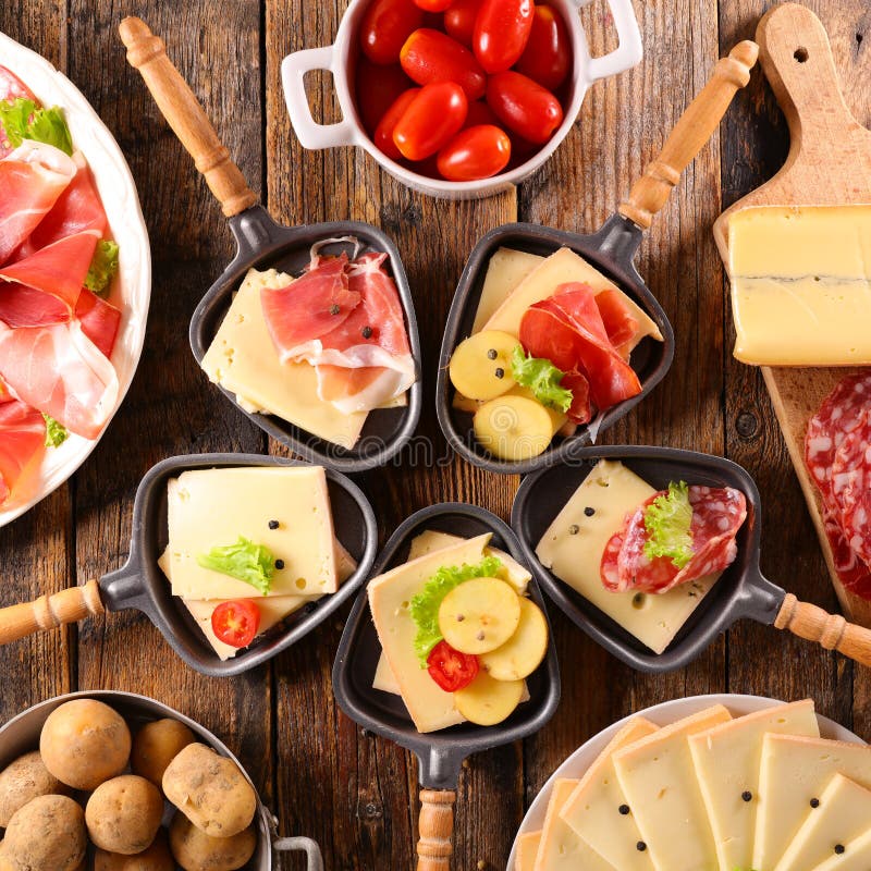 Queijo Raclette Com Presunto Foto de Stock - Imagem de queijo ...