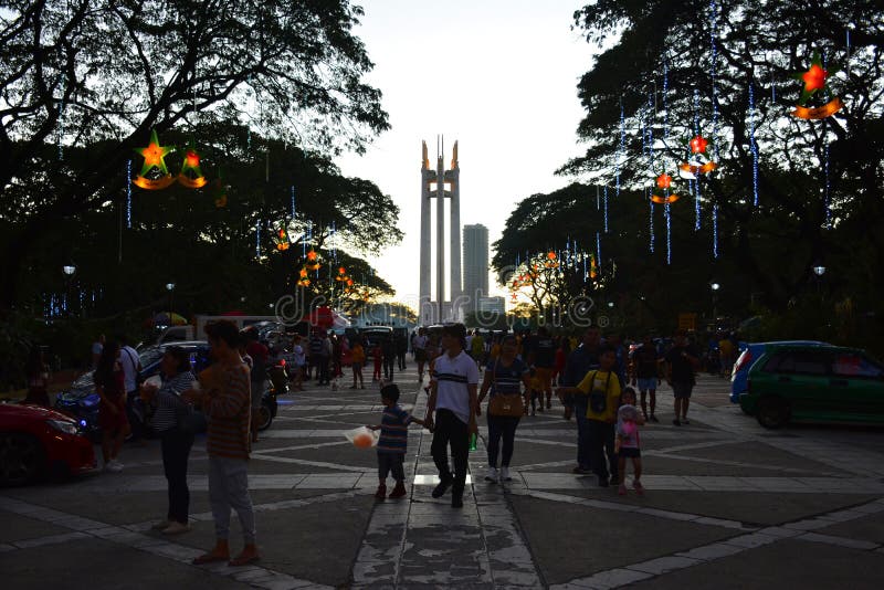 Quezon City Memorial Circle Park during Weekends Editorial Photography ...