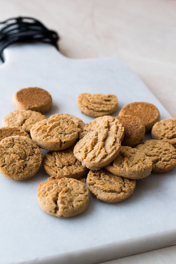 Quick Bites Mini / Small Cookies Apple and Cinnamon Flavored Stock ...