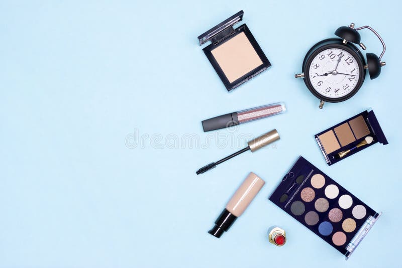 Quick 5 Minute Makeup Concept. Alarm Clock with Essential Make-up ...