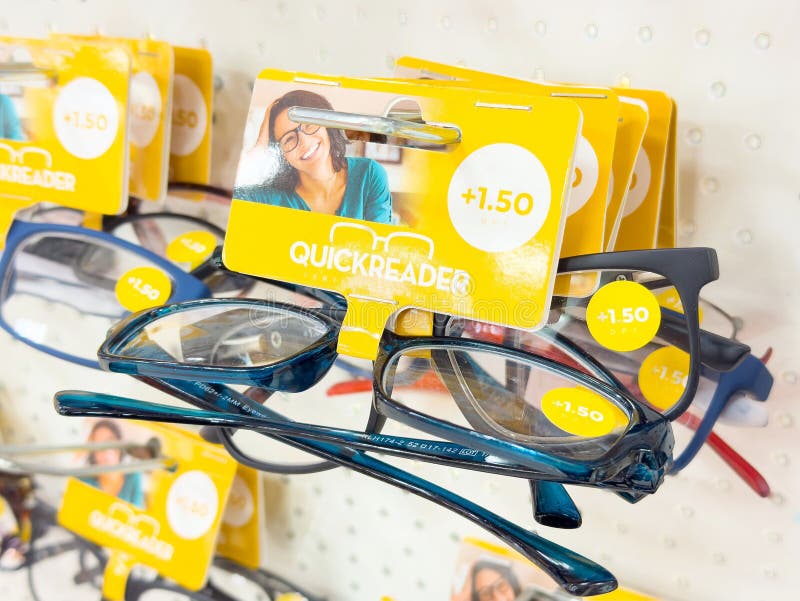 Quickreader Reading Glasses Display with Blue and Black Frames for ...