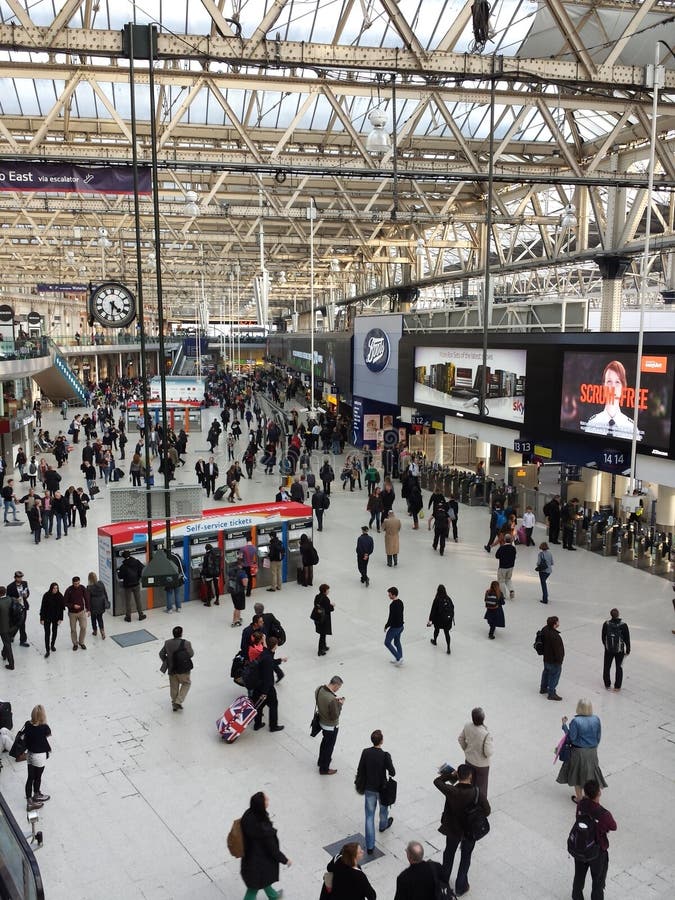 Quiet Saturday at Waterloo Station Editorial Stock Image - Image of ...