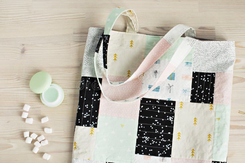 Quilting patchwork bag stock image. Image of patchwork - 132724911