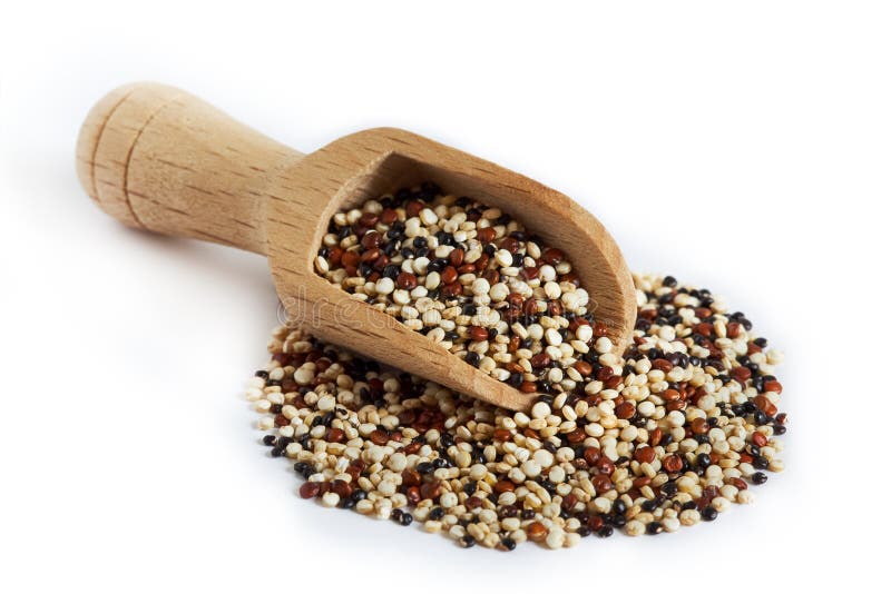 Semilla Cruda, Entera, Sin Procesar De La Quinoa En Cucharada De Madera ...