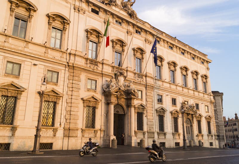 Quirinal Palace editorial photography. Image of rome - 77355567