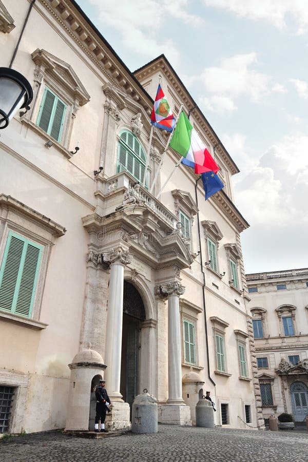 Quirinale Palace in Rome, Italy Editorial Stock Photo - Image of ...
