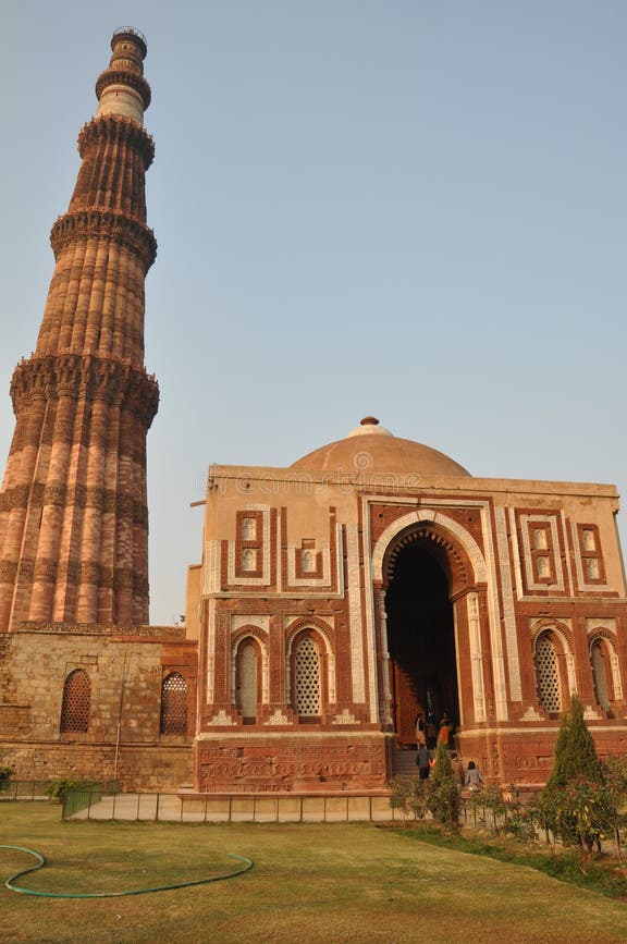 Qutab Minar in Delhi stock photo. Image of minaret, mughal - 22569446