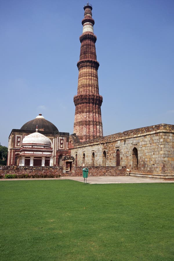 Qutb Minar stock photo. Image of minar, vacation, mosque - 6452946
