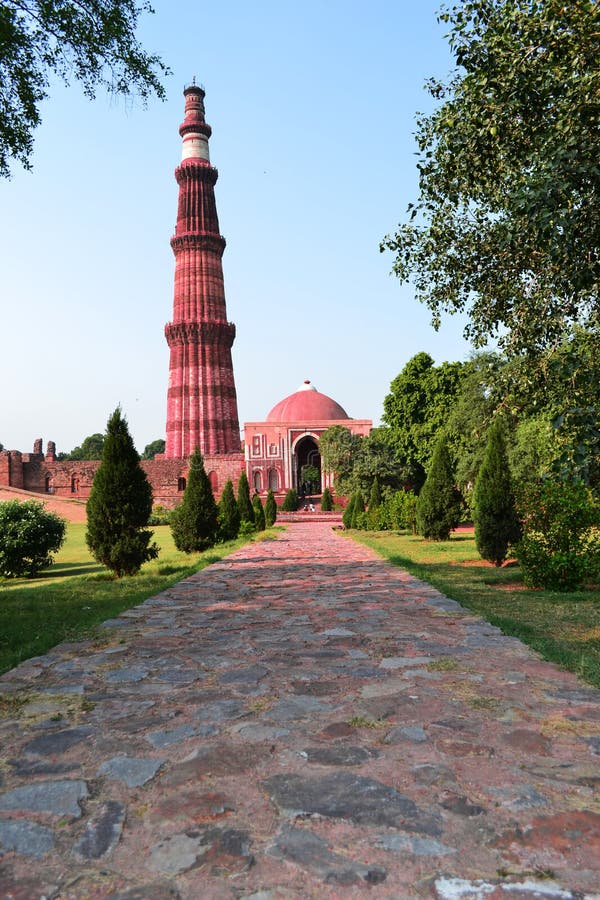 Qutb Minar stock image. Image of green, heritage, monuments - 60628151