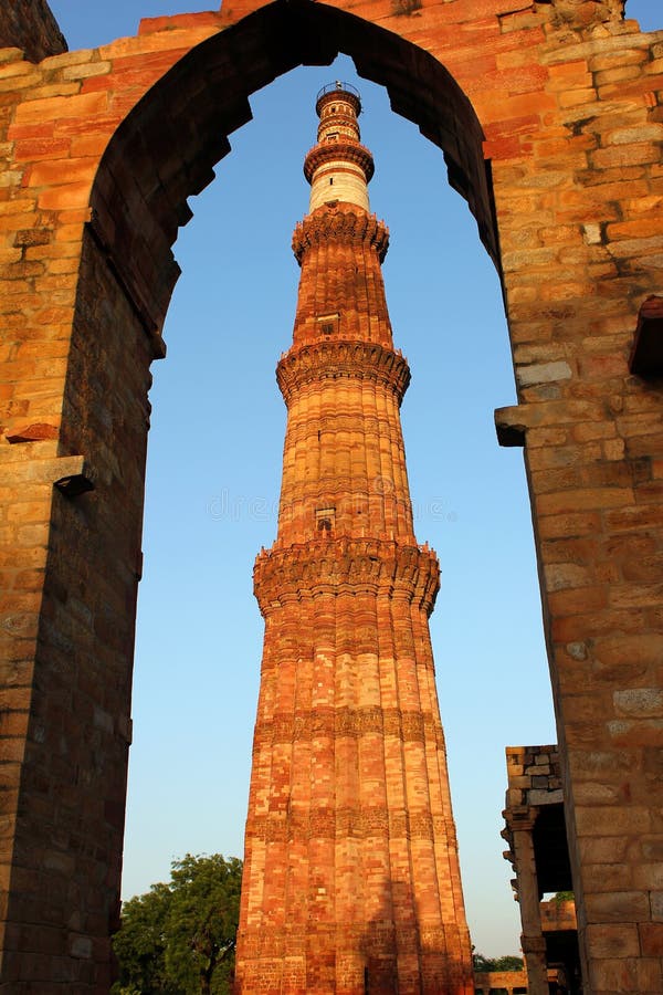 Qutub minar from gate stock image. Image of city, arabic - 35095213