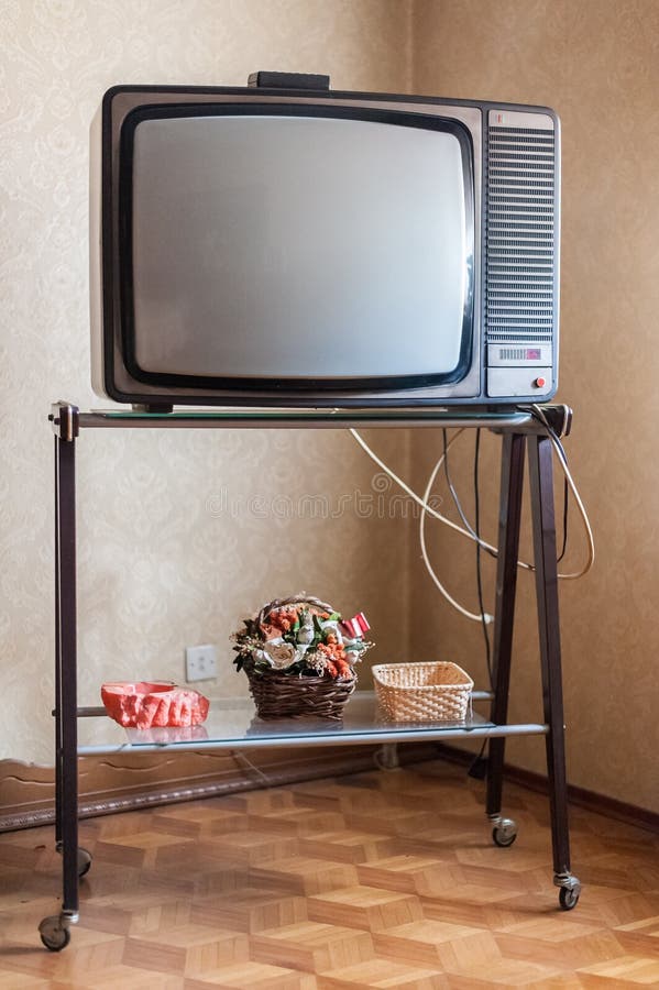 Vieille TV - Rétro Télévision Image stock - Image du télévision, rétro ...