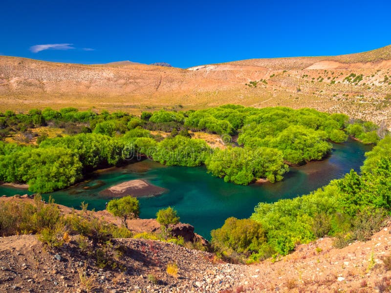 Costa Del Río Limay En Neuquen Argentina Foto de archivo - Imagen de ...