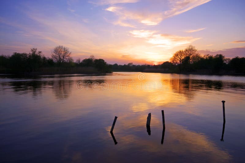 Río Shannon foto de archivo. Imagen de amanecer, color - 5285982