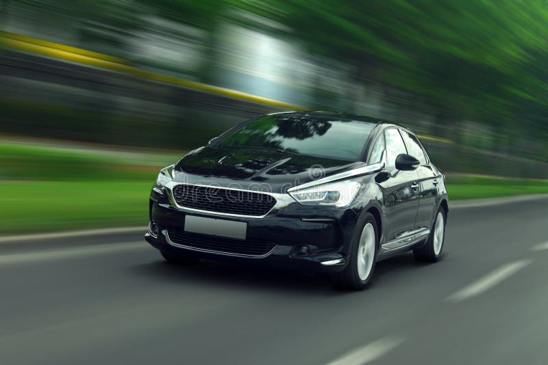 Svart bil arkivfoto. Bild av skugga, bränsle, dörr, isolerat - 98412362