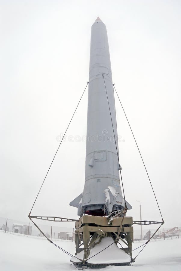 R-12 Ballistisch Projectiel Stock Afbeelding - Image of motor, russisch ...