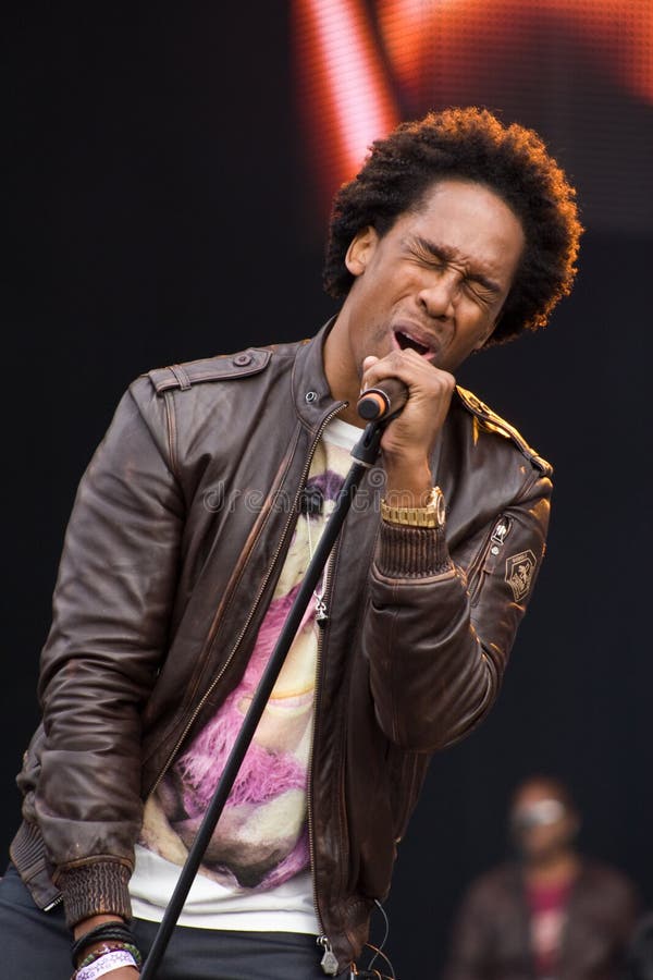 R&B Singer Lemar Performing at BT London Live 2012 Editorial ...