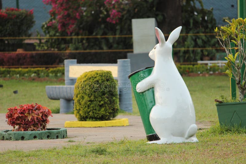 Funny Waste Bin Stock Images - Download 221 Royalty Free Photos