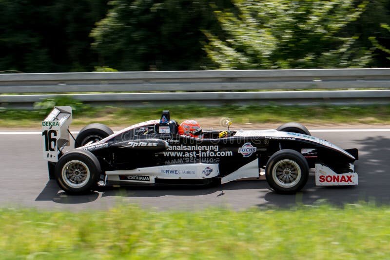 Race car Formula 3000 editorial image. Image of power - 44463725