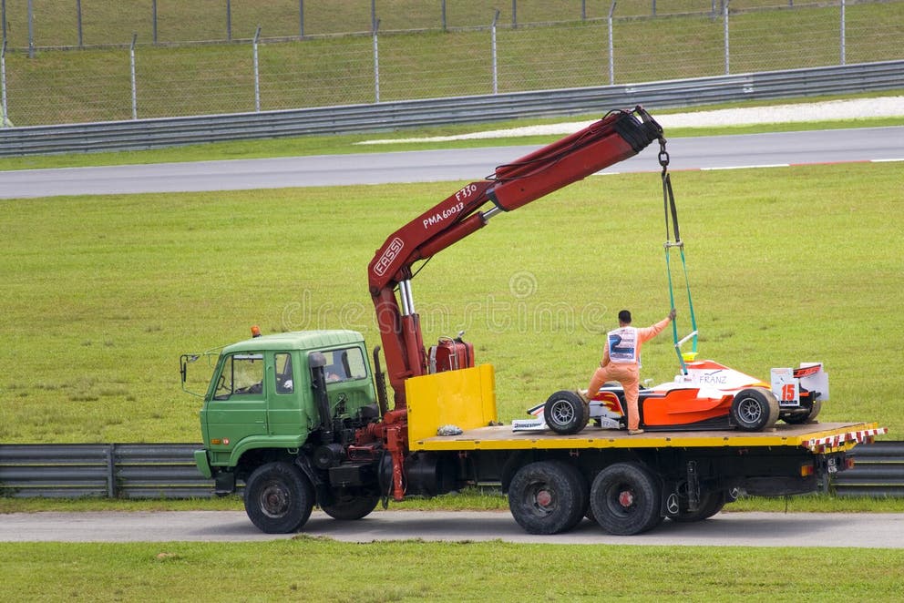 Race Car Retrieval editorial photography. Image of dangreous - 8873867