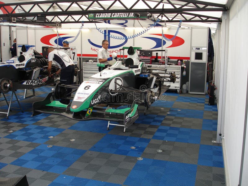 RACING GARAGE editorial photo. Image of track, garage - 16341981