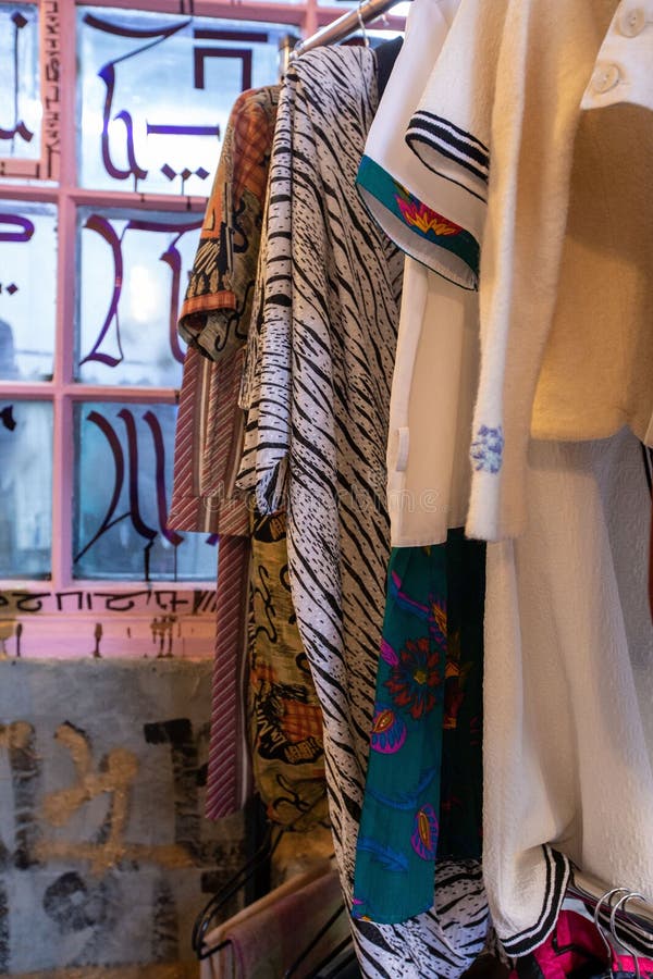 Second Hand Clothes Winter Stock Illustrations – 79 Second Hand Clothes ...