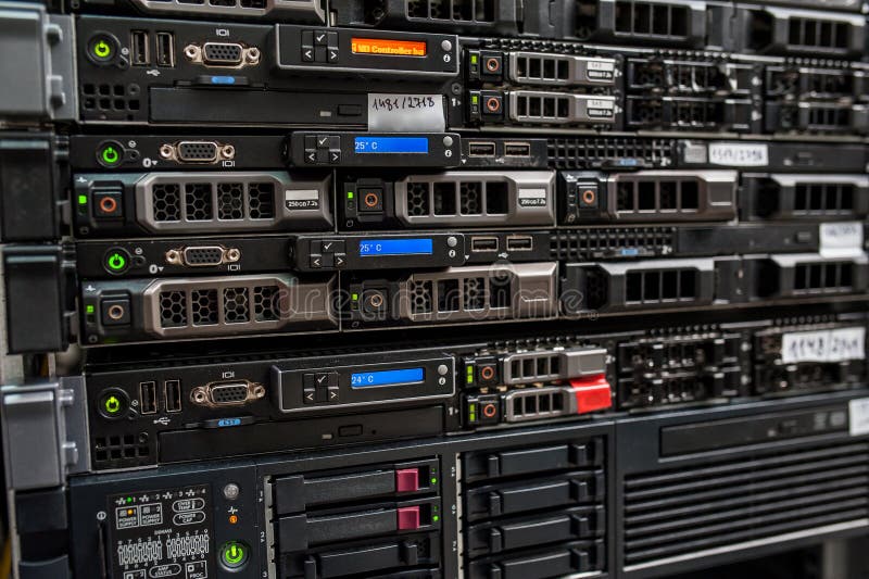Rackmount Server Over White Stock Image - Image of network, rack: 25796647