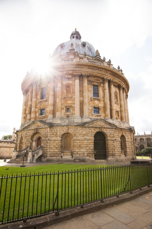 The Radcliffe Camera in Oxford in the UK Editorial Stock Photo - Image ...