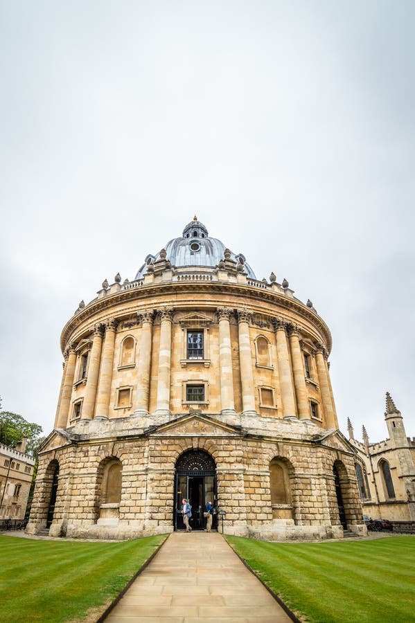 Radcliffe Camera editorial stock photo. Image of historic - 73209133
