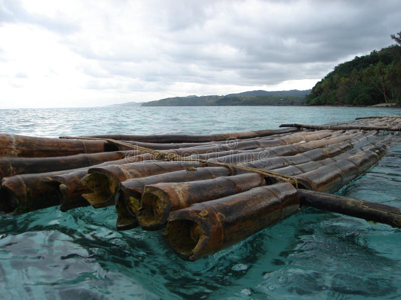 Radeau En Bambou Des Fidji 1 Image stock - Image of tropical, bambou ...